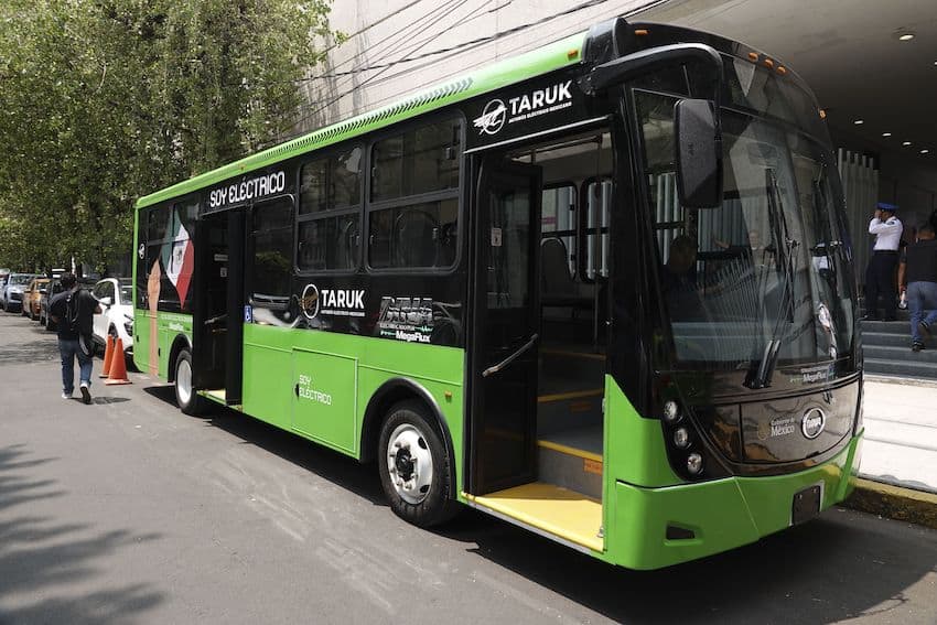México revela el Taruk, el primer autobús eléctrico hecho en México ...